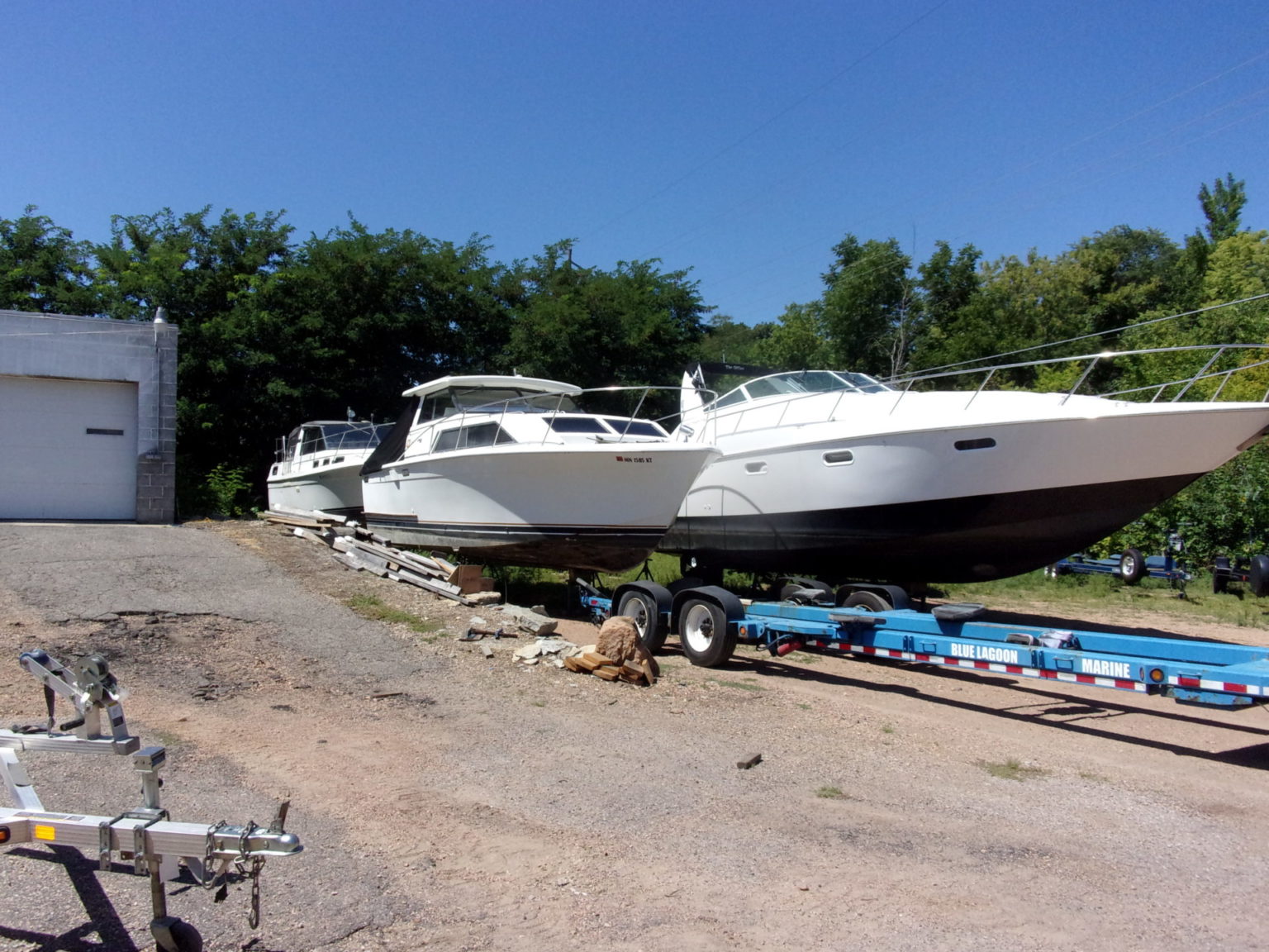 1979 Trojan F-30 Express – Blue Lagoon Marine